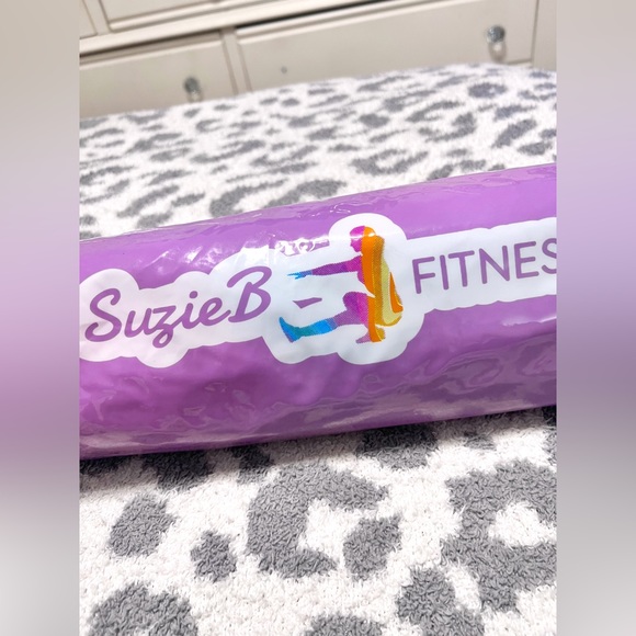 Suzie B Fitness | Accessories | Suzie B Fitness Barbell Pad | Poshmark
